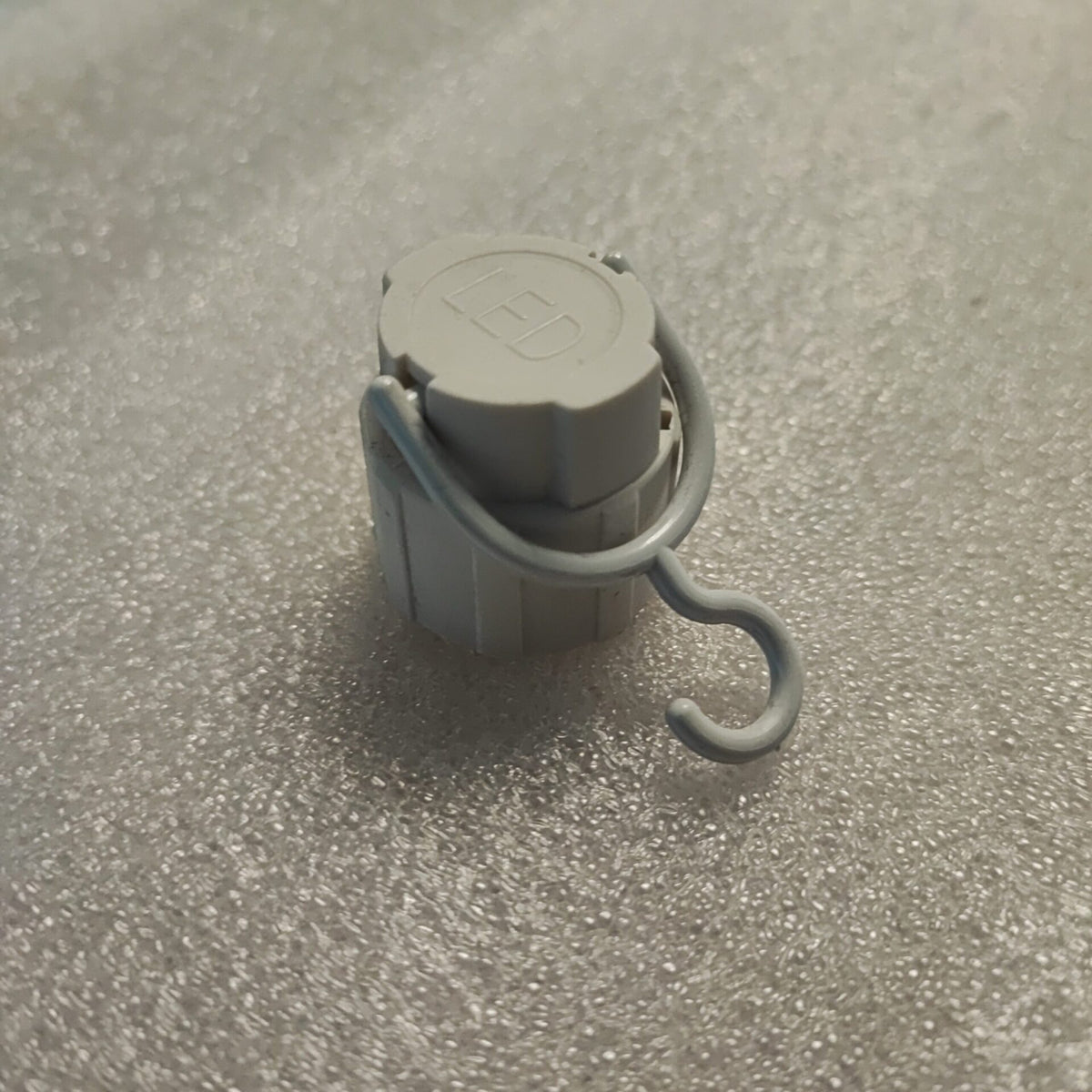 REDISSON Smart Rechargeable Emergency LED bulb Holder | Electromann SA