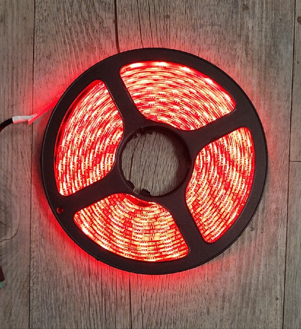 12v DC 5m 300 x 5050Led Chip Soft Red Weatherproof LED Light Strip Rol ...